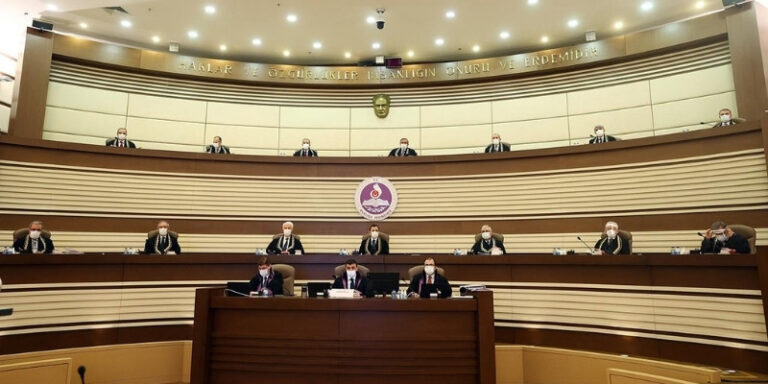 Yüce Divan Yargılaması Nedir? (2025)